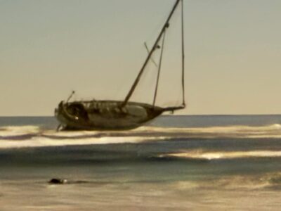 Peak body calls for investigation into Australians living on boats
